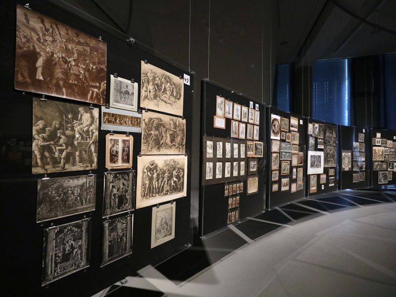 HKW | Aby Warburg: Bilderatlas Mnemosyne